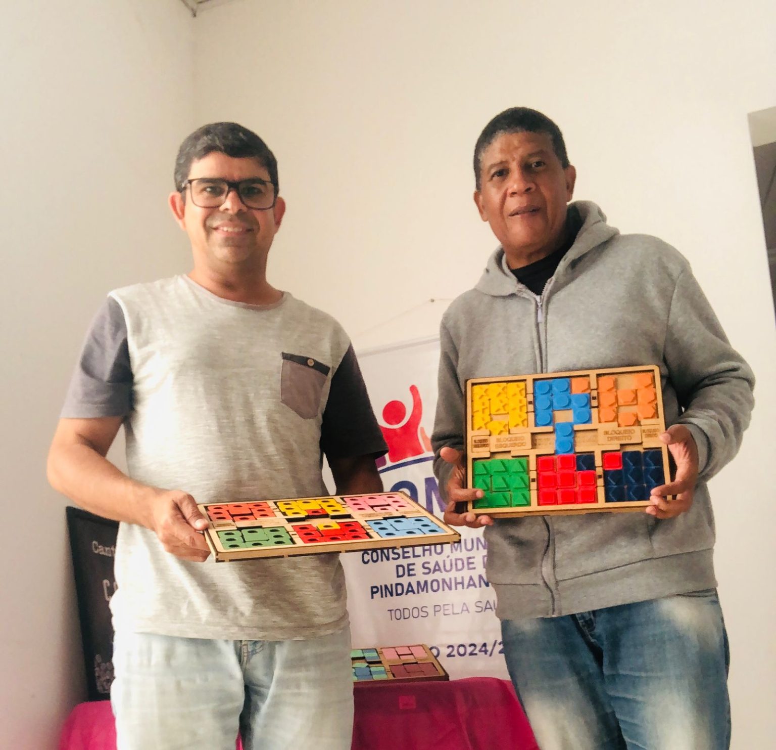 Comus recebe a visita do Criador do Projeto Labirinto Colorido – Jornal ...